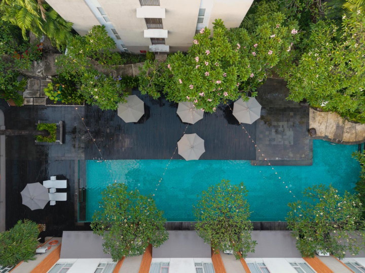 Harris Hotel & Residences Sunset Road - Kuta