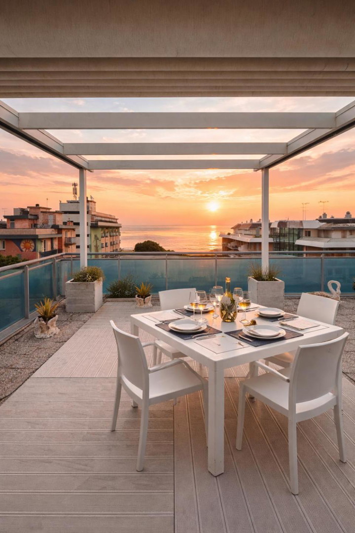 Attico Fronte Mare Con Terrazza E Garage Privato - Condominio Lara - Jesolo