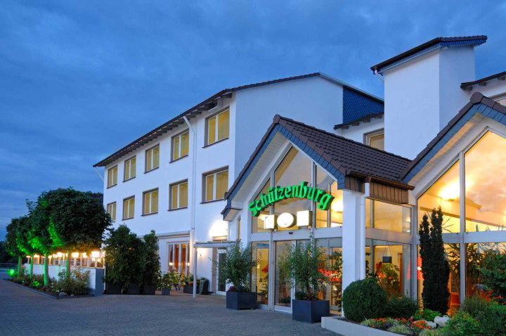 Hotel Schützenburg - Bergisch Gladbach