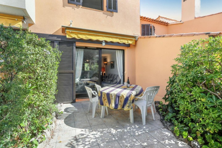 Maison Confortable Près Des Plages De Saint-raphaël - Fréjus