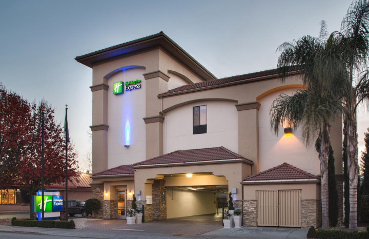 Holiday Inn Express Redwood City Central By Ihg - Menlo Park, CA