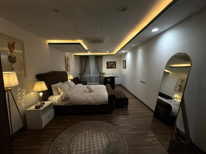 Gold Crest Luxury 2 Bedrooom Executive Apartment In Dha Lahore Phase 4 - Lahore
