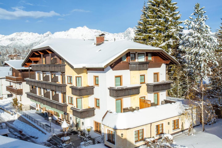 Appartement- Und Wellnesshotel Charlotte - 3 Sterne Superior - Seefeld