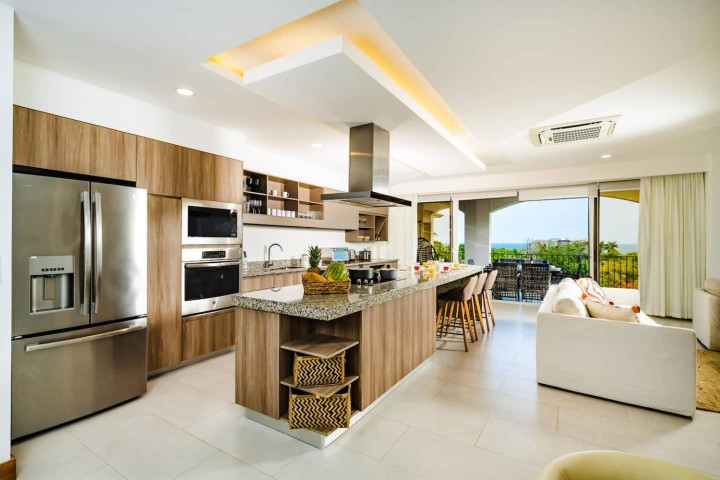 Amazing New Peninsula Penthouse With Ocean Views - Tamarindo
