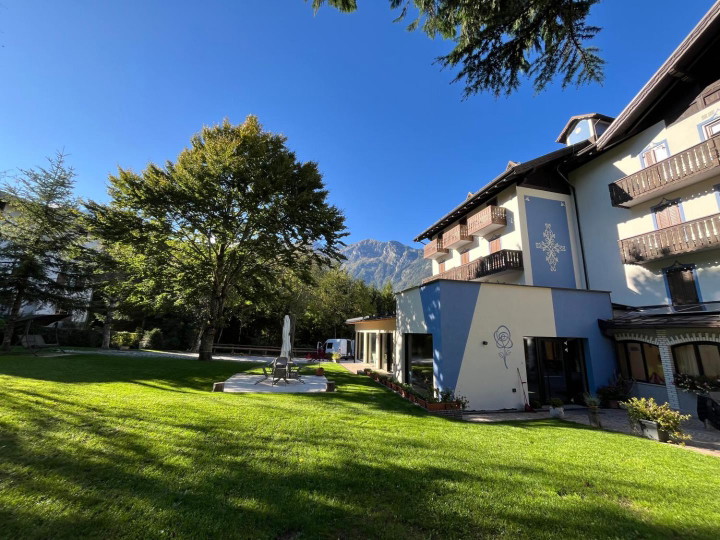 Hotel Alle Rose Family Inspired Garden And Spa - Trento