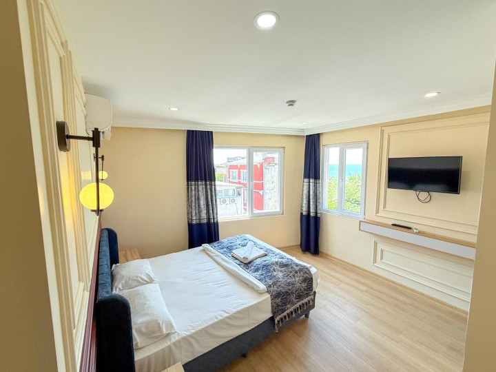 The Reina Hotel - Cihangir