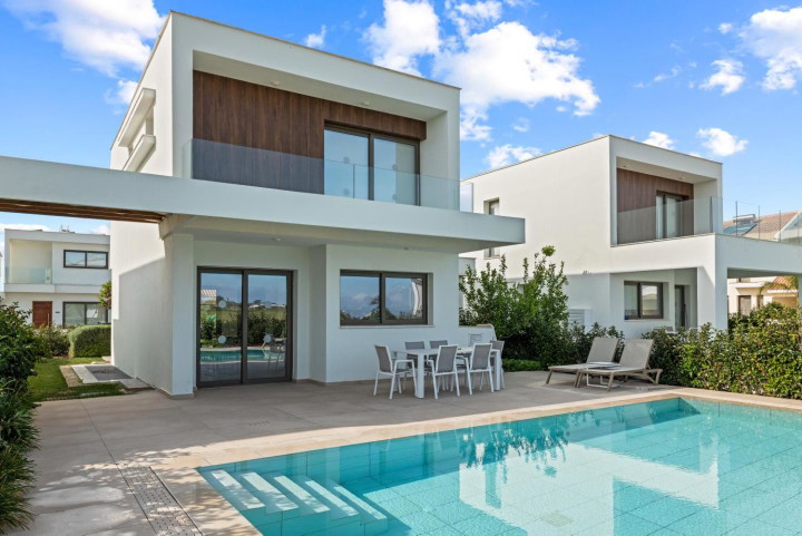Serenity Waves Villa 20 - Larnaca