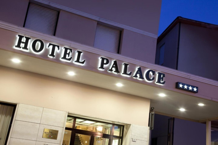 Palace Hotel Civitanova - Stazione, Centro Città E Mare - Civitanova Marche
