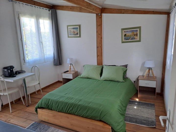 Chambre Basilic 2p, 2 Nuits Max, Dans Petit Chalet 6km Du Festival De Piano De La Roque D'anthéron - Lourmarin