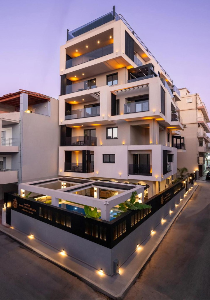 Captain Napoleon Paterakis Cnp Luxurious Suites - Greece