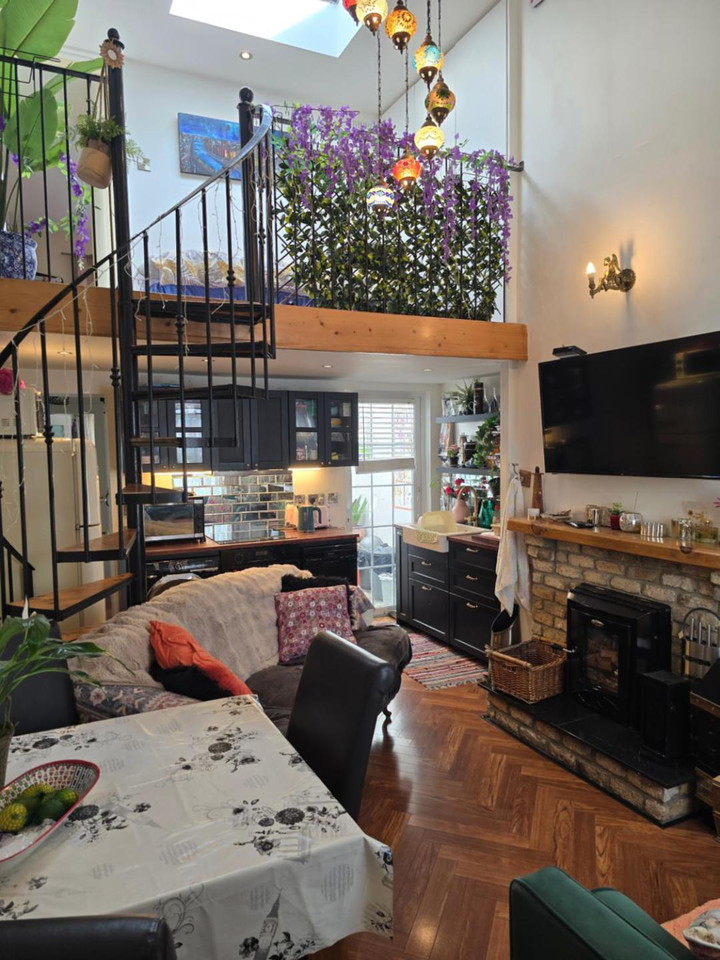3 Trinity Cottage - Dublin, Ireland