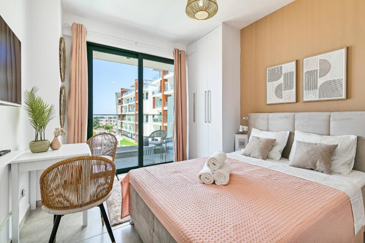 New Coral Suite + Pool & Sauna - Kato Paphos
