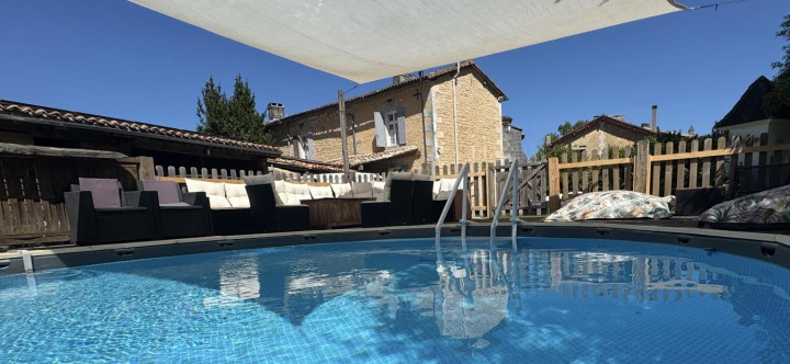 Fatfully Riverside Farm, Spa, Apartments & Rooms - Nouvelle-Aquitaine