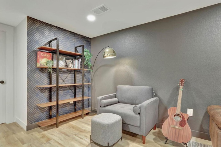 Brand New Arvada Guest Suite Sauna Fire Pit - Arvada, CO