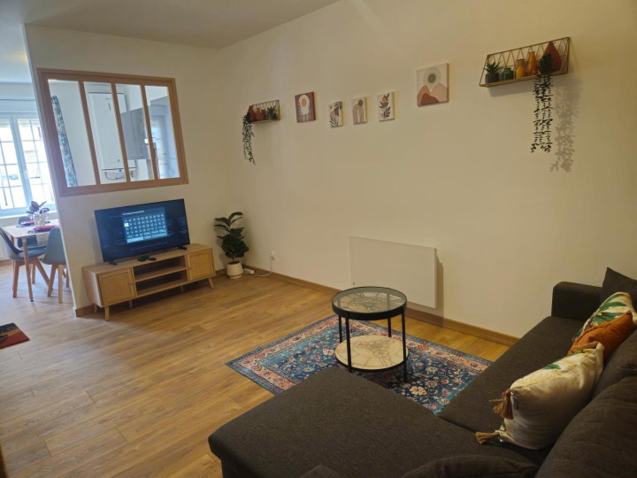 Grand Appartement Familial 47m2 Au 1er Etage - Charleville-Mézières