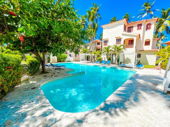 Tropical Villas And Suites - Beach Club, Spa, Restaurants - Playa Los Corales - Punta Cana