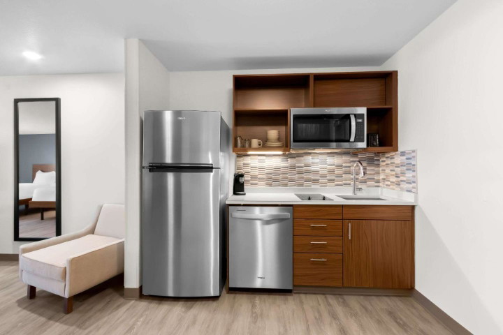 Everhome Suites Glendale Sports Entertainment District By Choice Hotels - Sun City, AZ