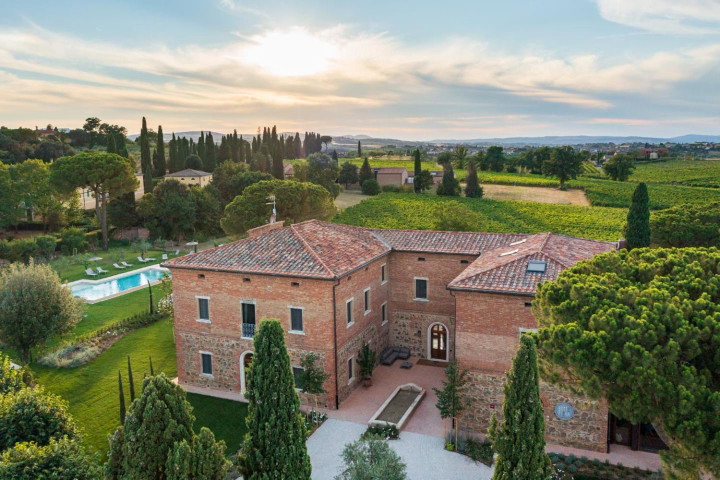 Villa Svetoni Wine Resort - Tuscany