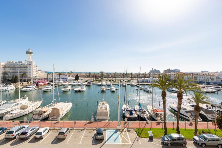 Apart-rent Apartamento Port Grec 0112 Con Vistas Al Canal - Empuriabrava