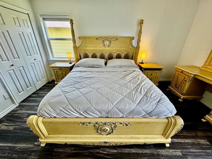 Spacious Family Friendly Home - 10 Plus Beds, Near Dfw Airport, Att Stadium, Six Flags Amusement Parks - Grapevine, TX