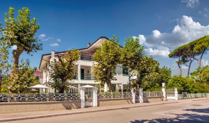 Hotel Eura - Carrara