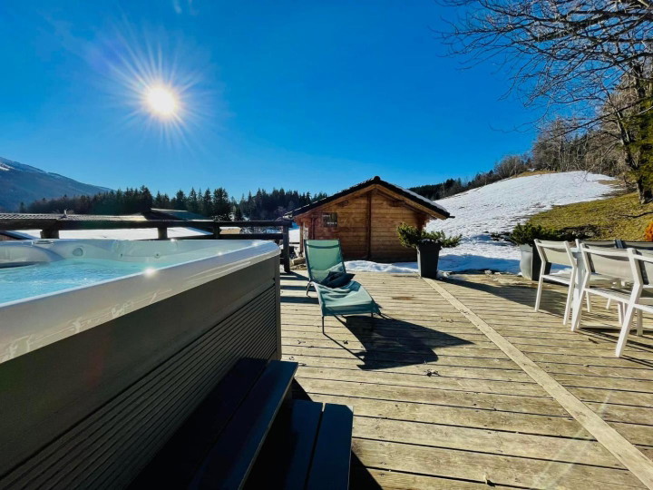 Chalet Lou, 17 Personnes, Jacuzzi Privé - Saint-François-Longchamp