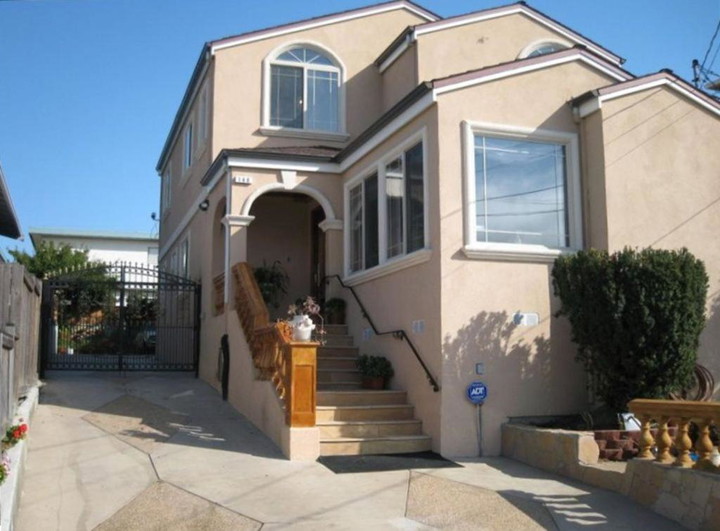 Luxury 5 Bedroom Home Near Sfo - Burlingame, CA