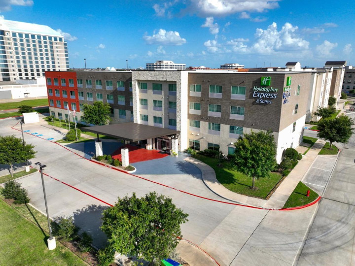 Holiday Inn Express & Suites Dallas Nw - Farmers Branch By Ihg - Dallas, TX