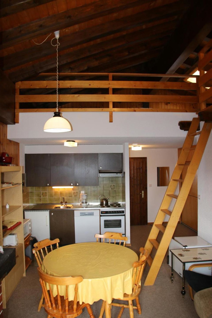 Mayens De L Ours Dz 131 - Mountain Apartment 6 Per - Sion