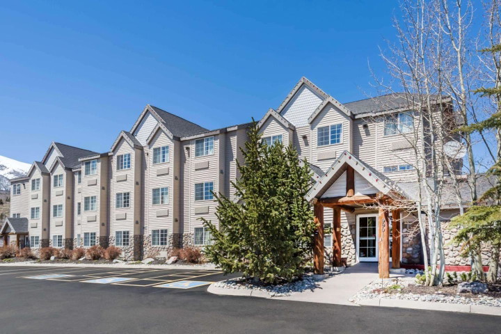 Ramada By Wyndham Frisco - Dillon, CO
