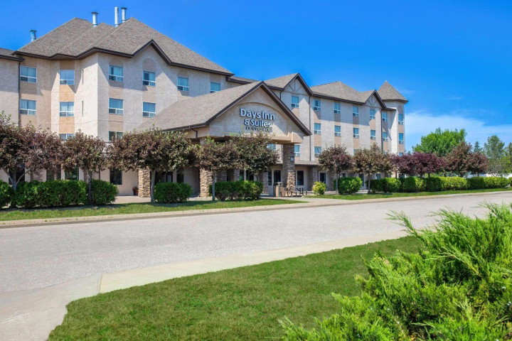 Days Inn & Suites By Wyndham West Edmonton - Edmonton