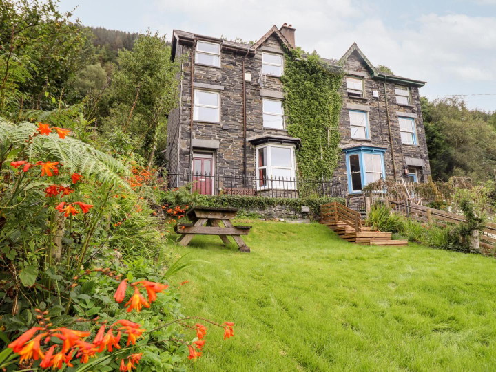2 Isygraig - Machynlleth