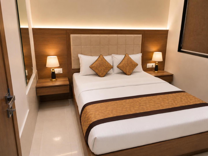Treefy Regal Inn Cargo Intr - Airport Mumbai - Mumbai