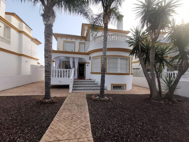 Luxury Paradise Beach Villa - Vera