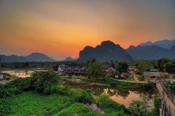 Nhà Nghỉ Km 33 - Laos