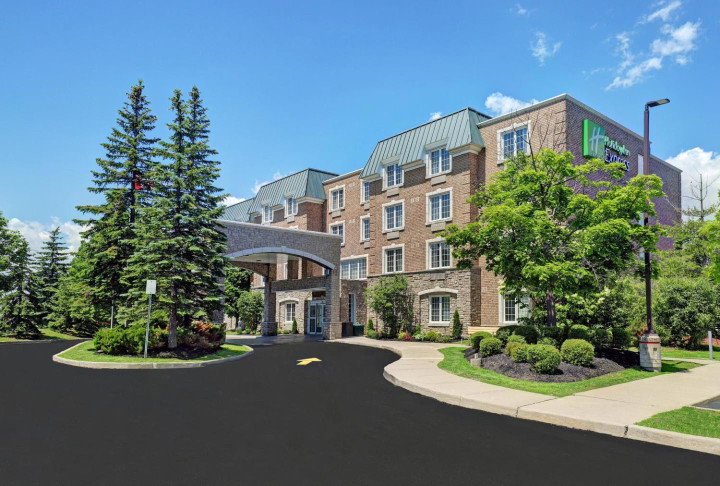 Holiday Inn Express Whitby Oshawa By Ihg - Pickering