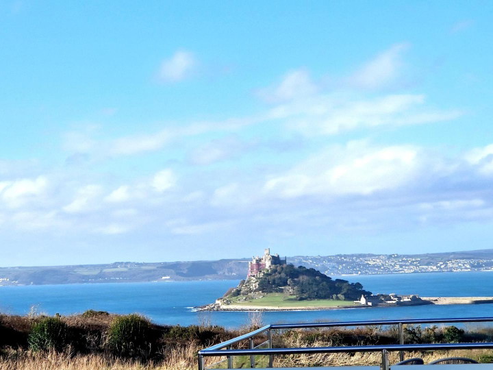 Very Spacious, Great Location. Castle And Sea View - Hayle