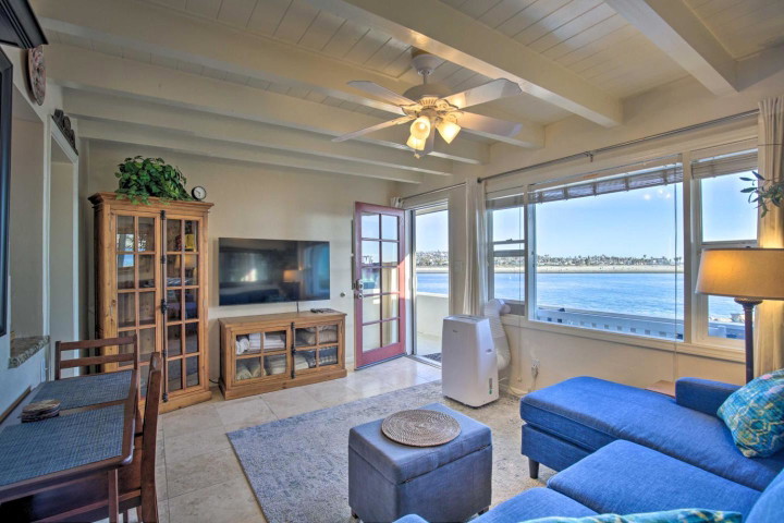 San Diego Hub W/ Bay Views - 1 Block To Beach! - San Diego, CA