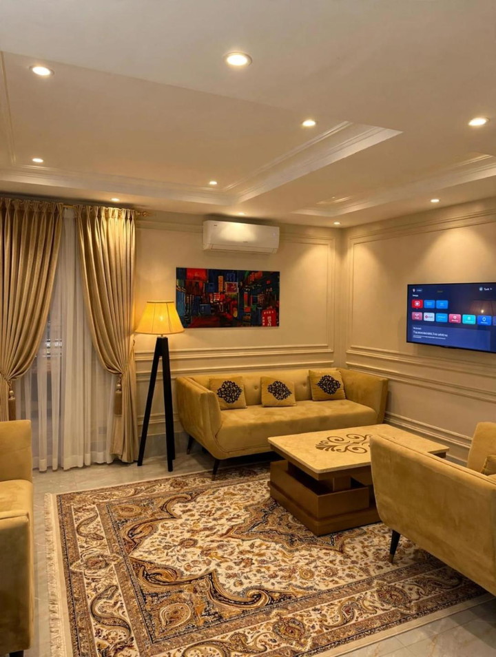 Rainbows Cloud Apartment-retreat The Modern Universal 1 Bhk Apartment - Lahore