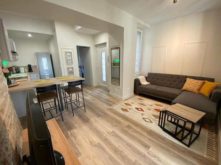 Lovely Apartment With Patio - Dijon