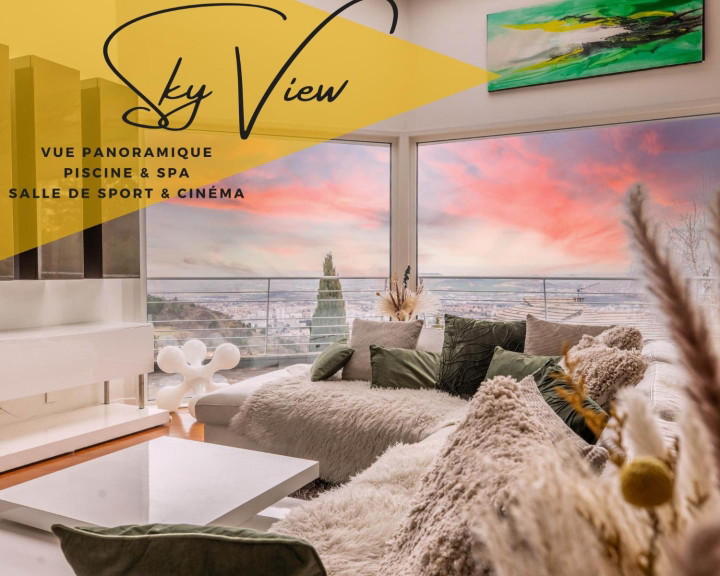 Sky View Cinema, Piscine, Spa - Aydat