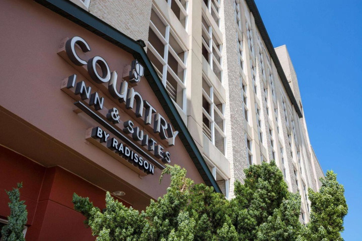 Country Inn & Suites By Radisson, Virginia Beach Oceanfront - Virginia Beach, VA
