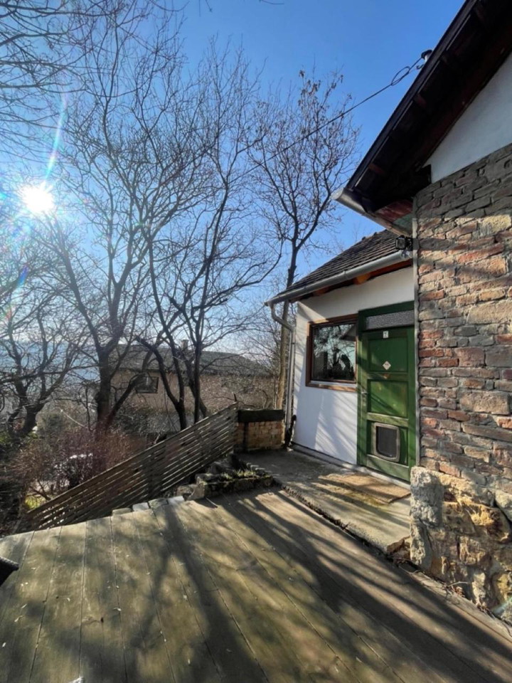 Rustic Cottage & Garden Retreat On Budapest Hilltop - Budapest