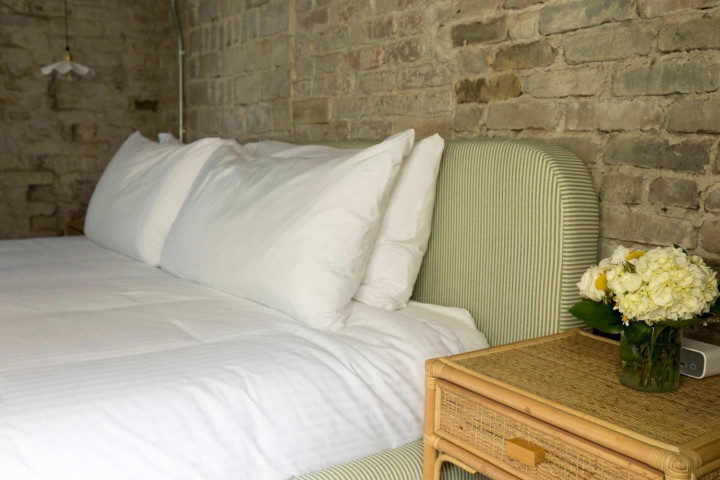 Historic B&b King Suite- Walk To King - Charleston, SC