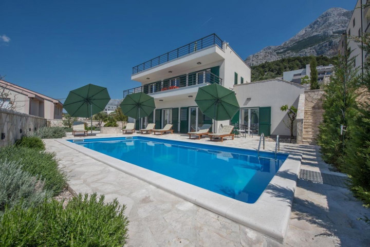 Villa Dante With Sea View & Private Pool - Makarska