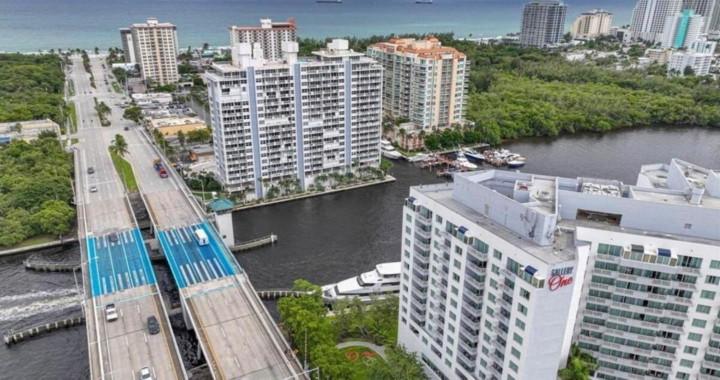 Modern Condo By The Beach, Water Taxi Stop, Prime Location! - Fort Lauderdale, FL