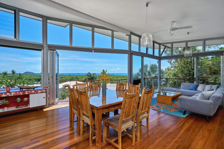 Bedrock Palm Cove I Private Pool I Sea Views I Family Retreat - Palm Cove