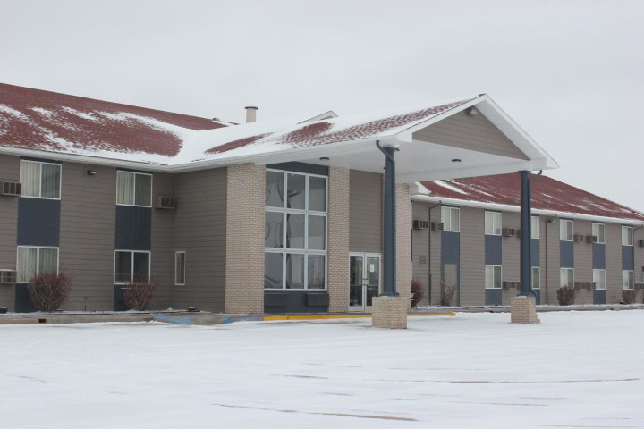 Alliance Hotel & Suites, A Howard Johnson By Wyndham - Nebraska
