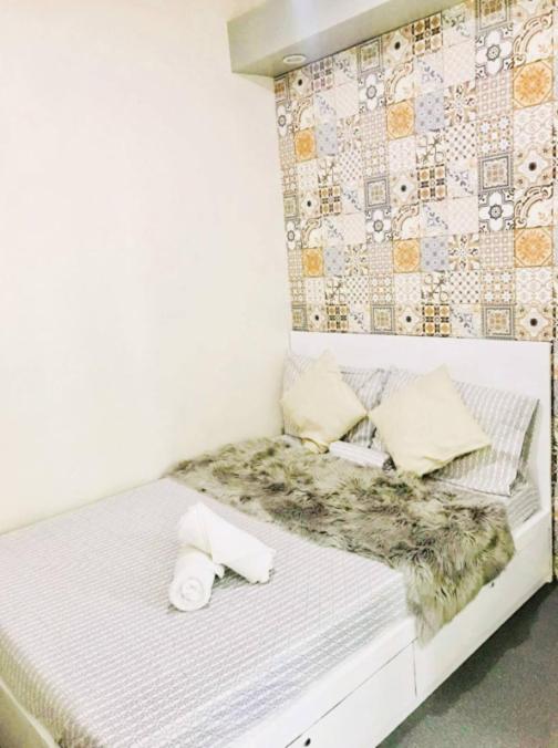 Close By Landmarks And Airport - Manila