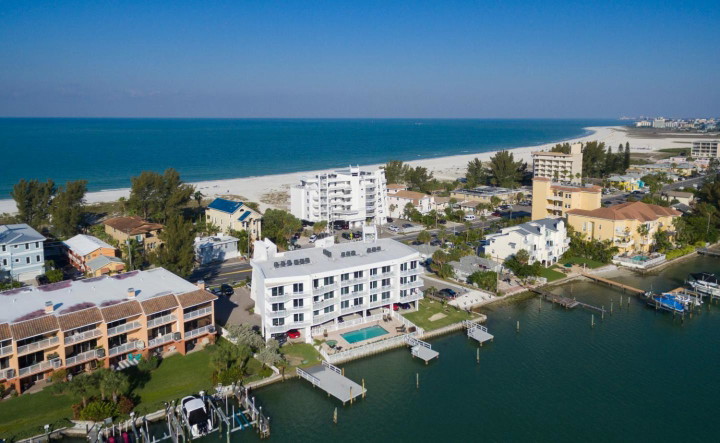 Provident Oceana Beachfront Suites - Madeira Beach, FL